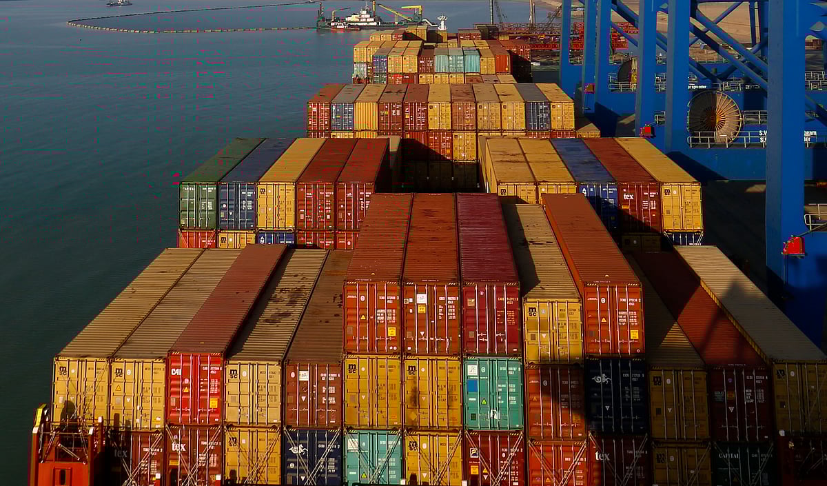 India's major ports' cargo handling up 4.3% to 855 MT in FY25, driven ...