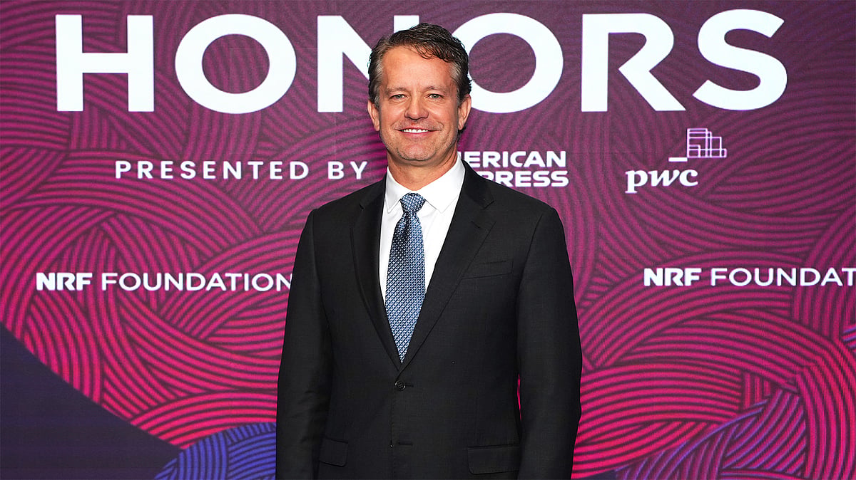 Walmart CEO John Furner Visits IPO-Bound Flipkart and PhonePe on First ...