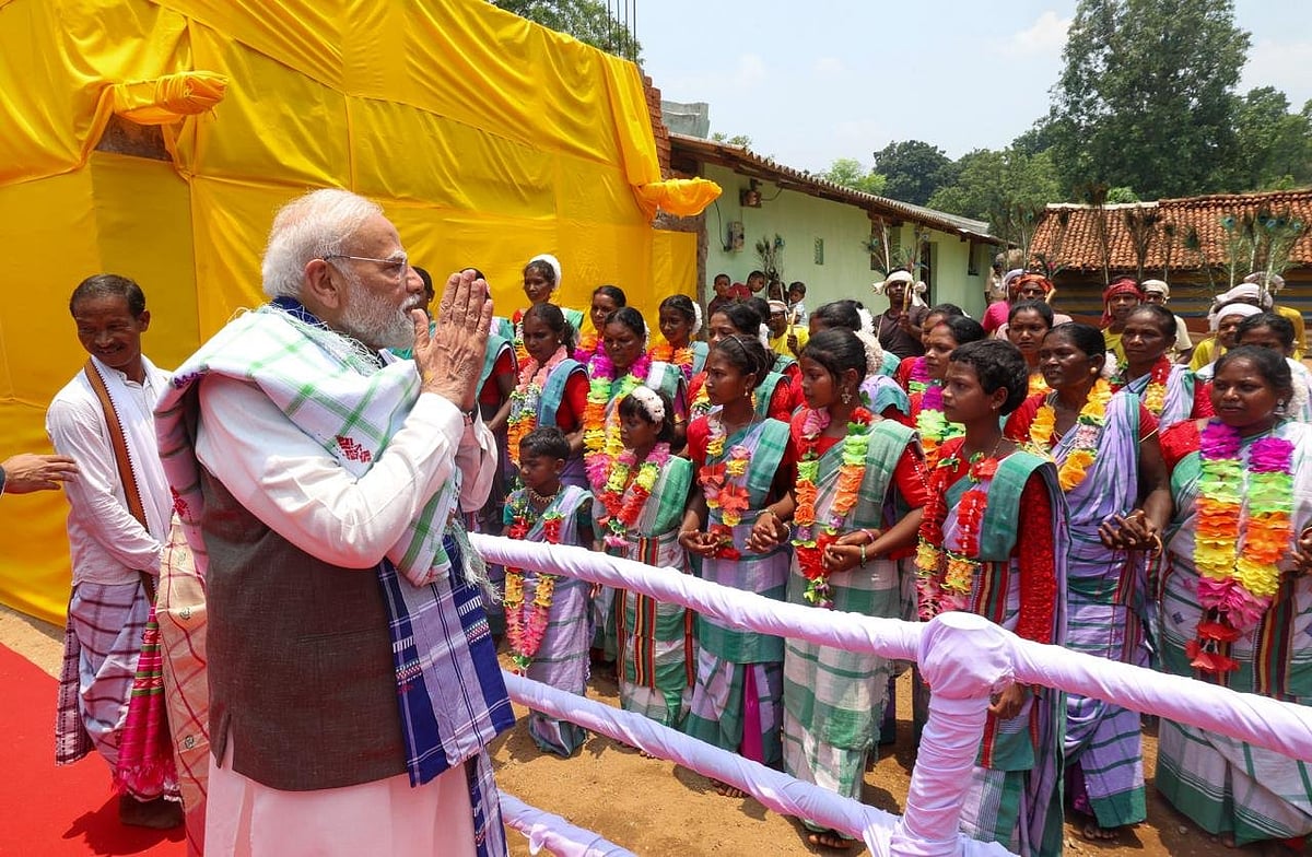 PM Modi inaugurates, lays foundation stone of projects worth ₹47,600 ...
