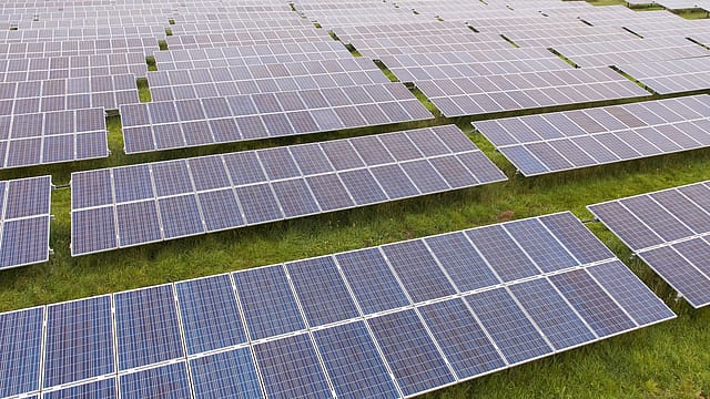 Waaree Solar Americas secures 236 MW solar module supply order for ...