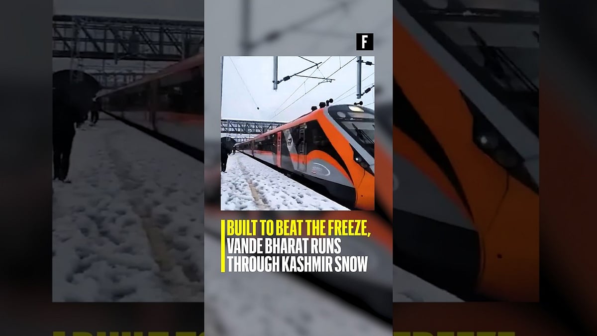Vande Bharat runs through Kashmir snow - Fortune India